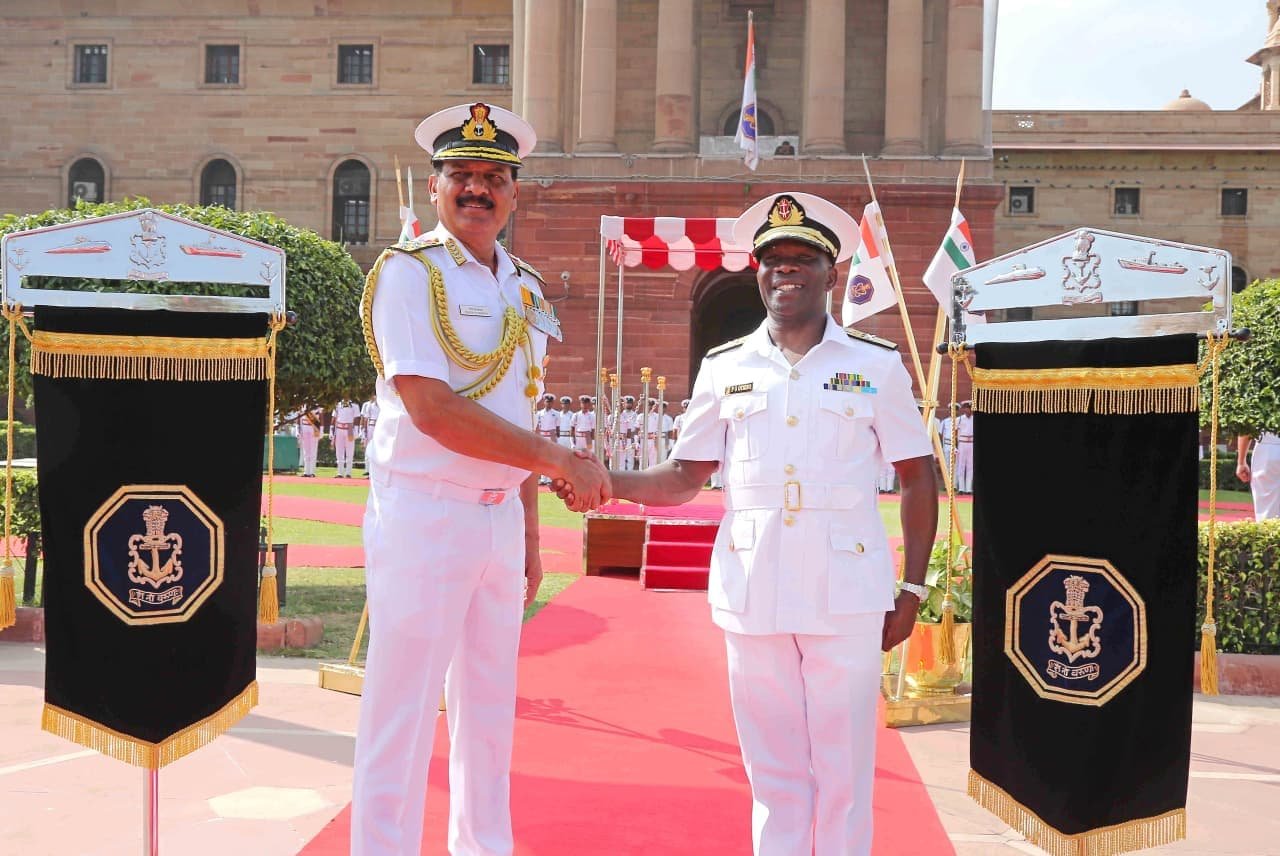 Visit of the Commander of the Kenya Navy - Life of Soldiers