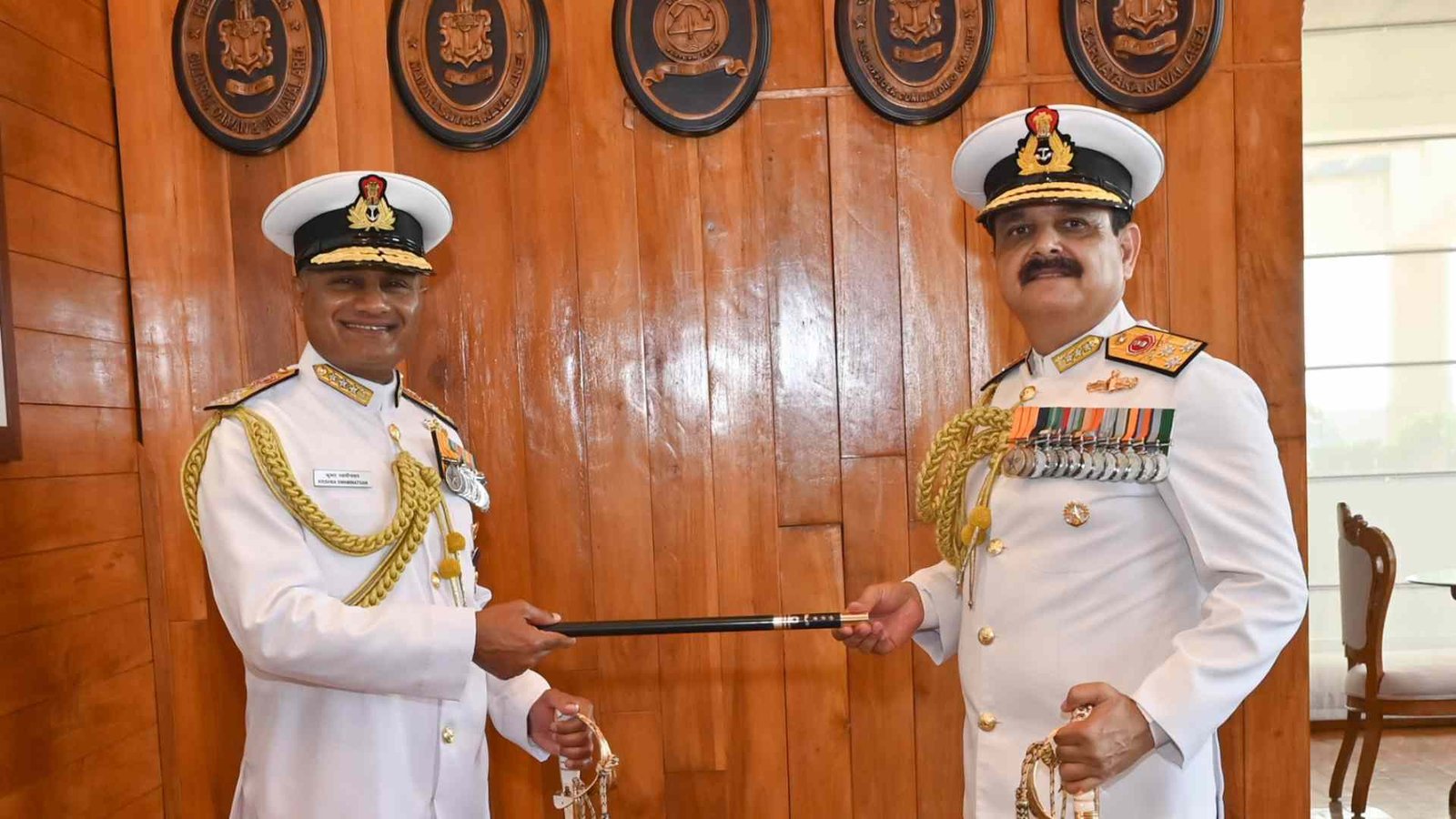 VICE ADMIRAL SANJAY VATSAYAN, PVSM, AVSM, NM TAKES OVER AS THE FLAG ...